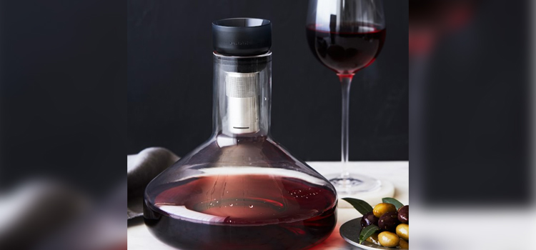 13 Decanter Shapes & Uses (2022 Updated)