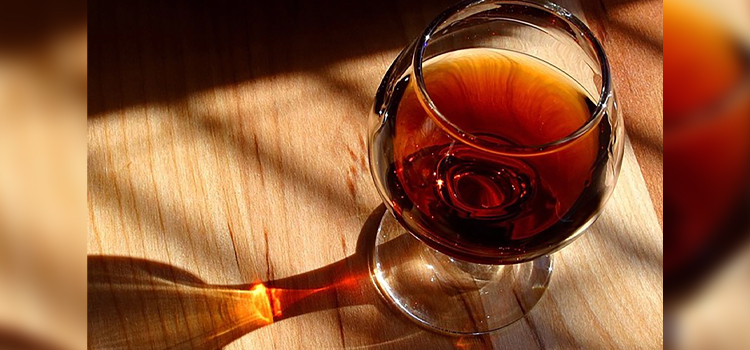 What Does Cognac Taste Like? (2022 Updated)