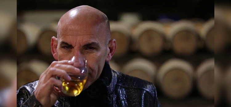 Who Owns Howler Head Whiskey? Answered (2022 Updated)