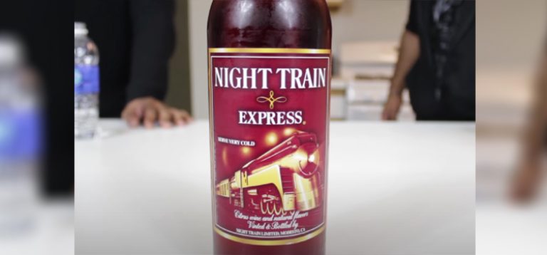 20 Best Wines for Weddings: Listed & Ranked By Experts (2023)